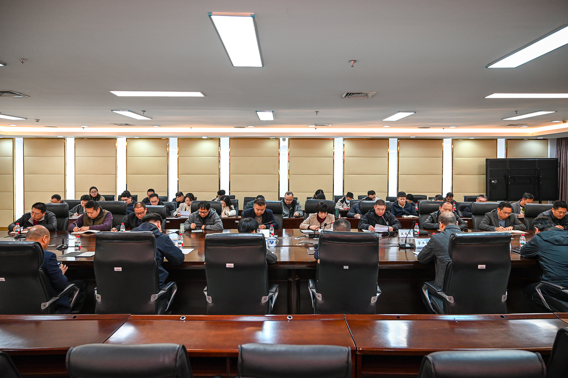 学校召开2026届毕业生就业创业工作会议（图）