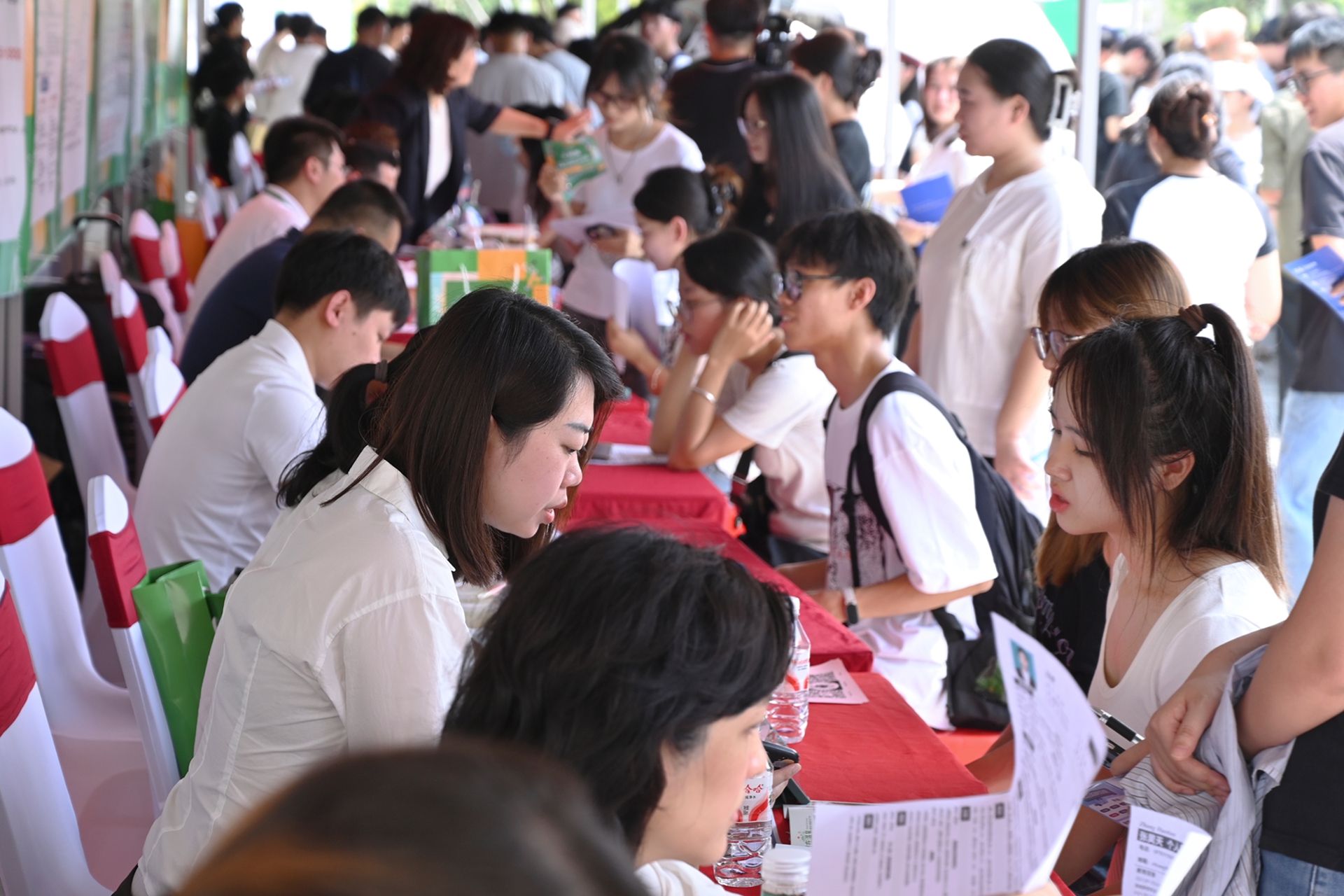 2025“百万英才汇南粤”N城联动（中山）秋季招聘活动广西专场在我校举办（图）